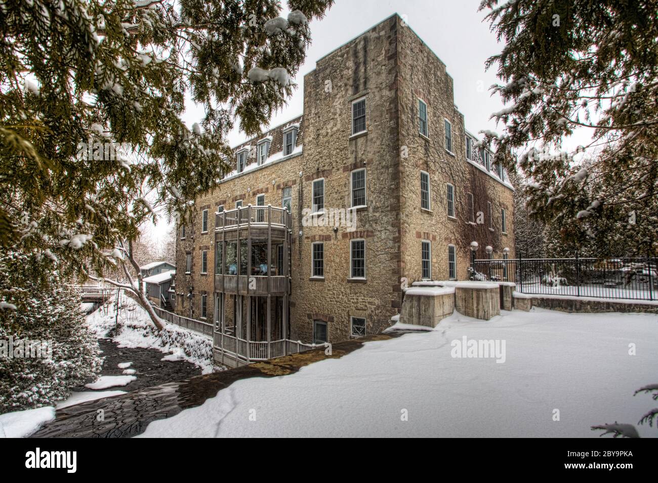 Knitting mill hi-res stock photography and images - Alamy