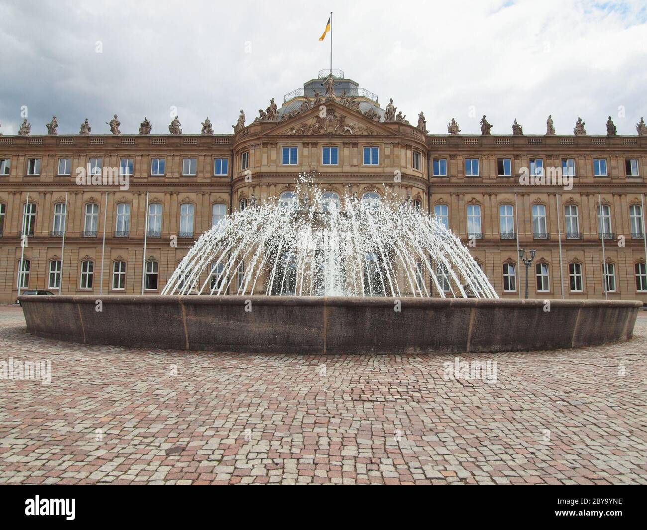 Neues Schloss (New Castle) Stuttgart Stock Photo - Alamy