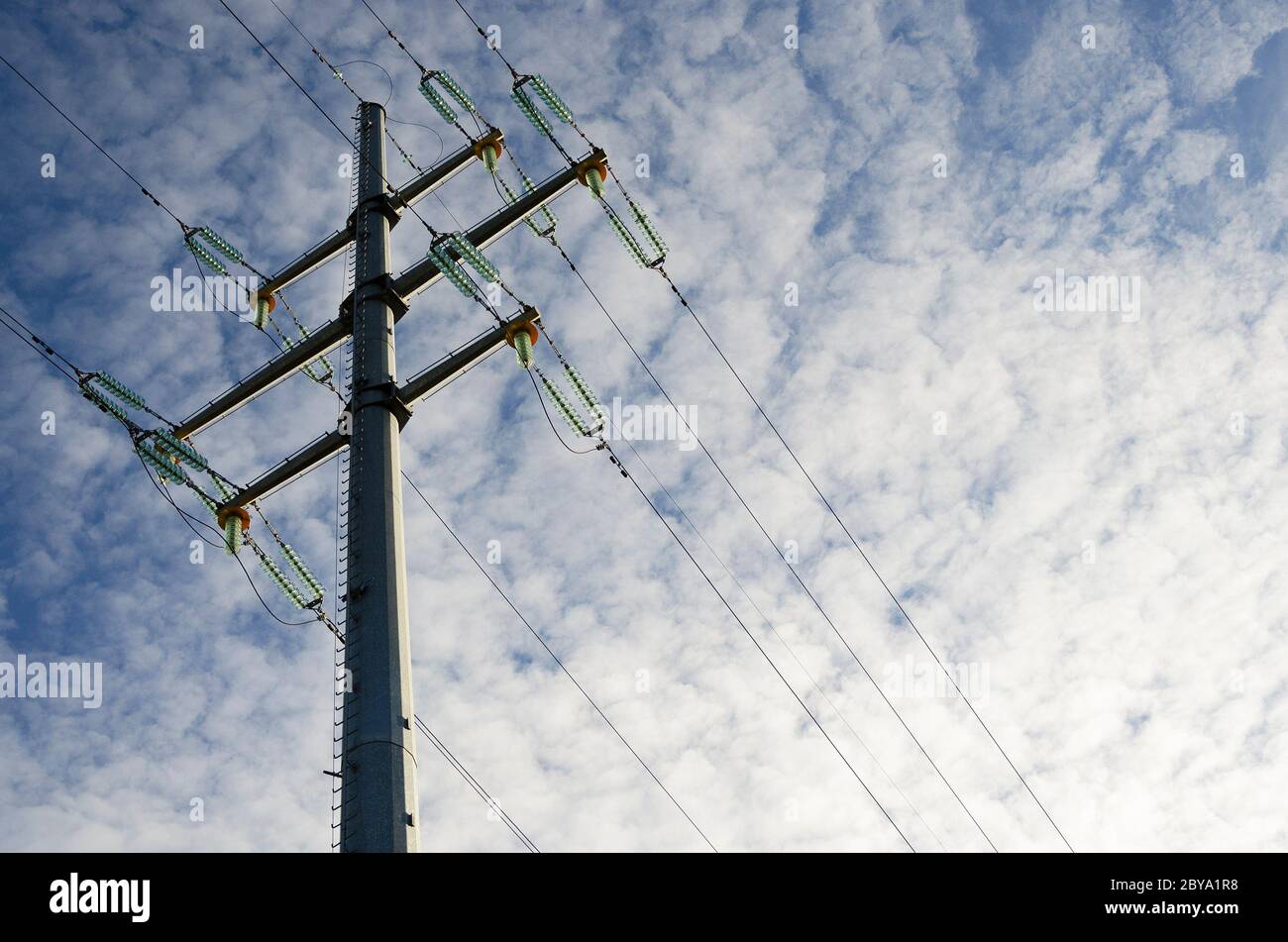 3 power lines hi-res stock photography and images - Alamy