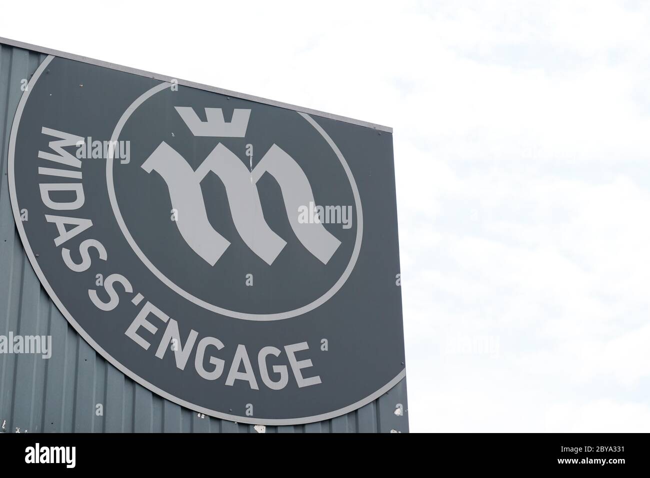 Bordeaux , Aquitaine / France - 06 06 2020 : Midas car service facility ...