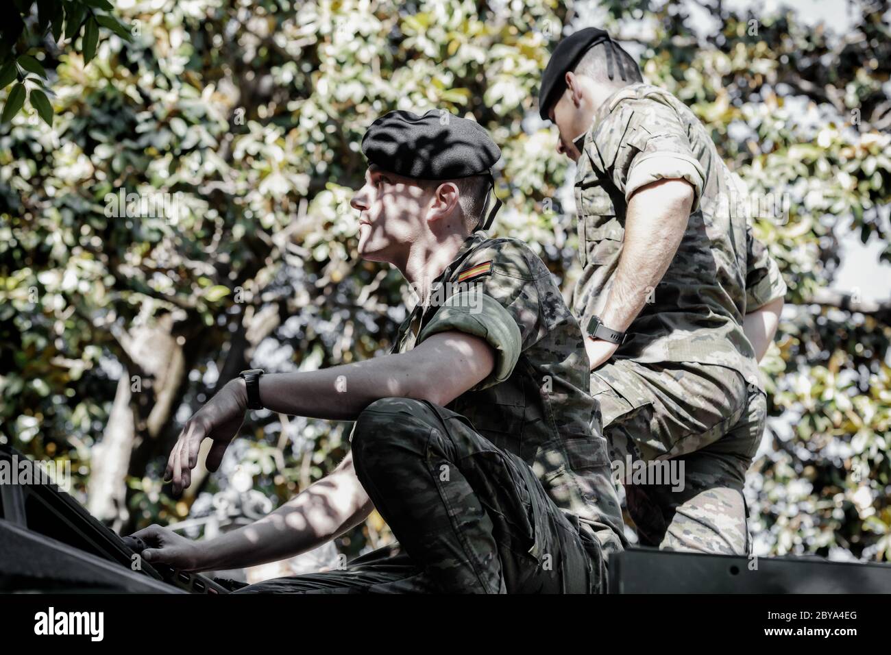 Army tank inside hi-res stock photography and images - Alamy