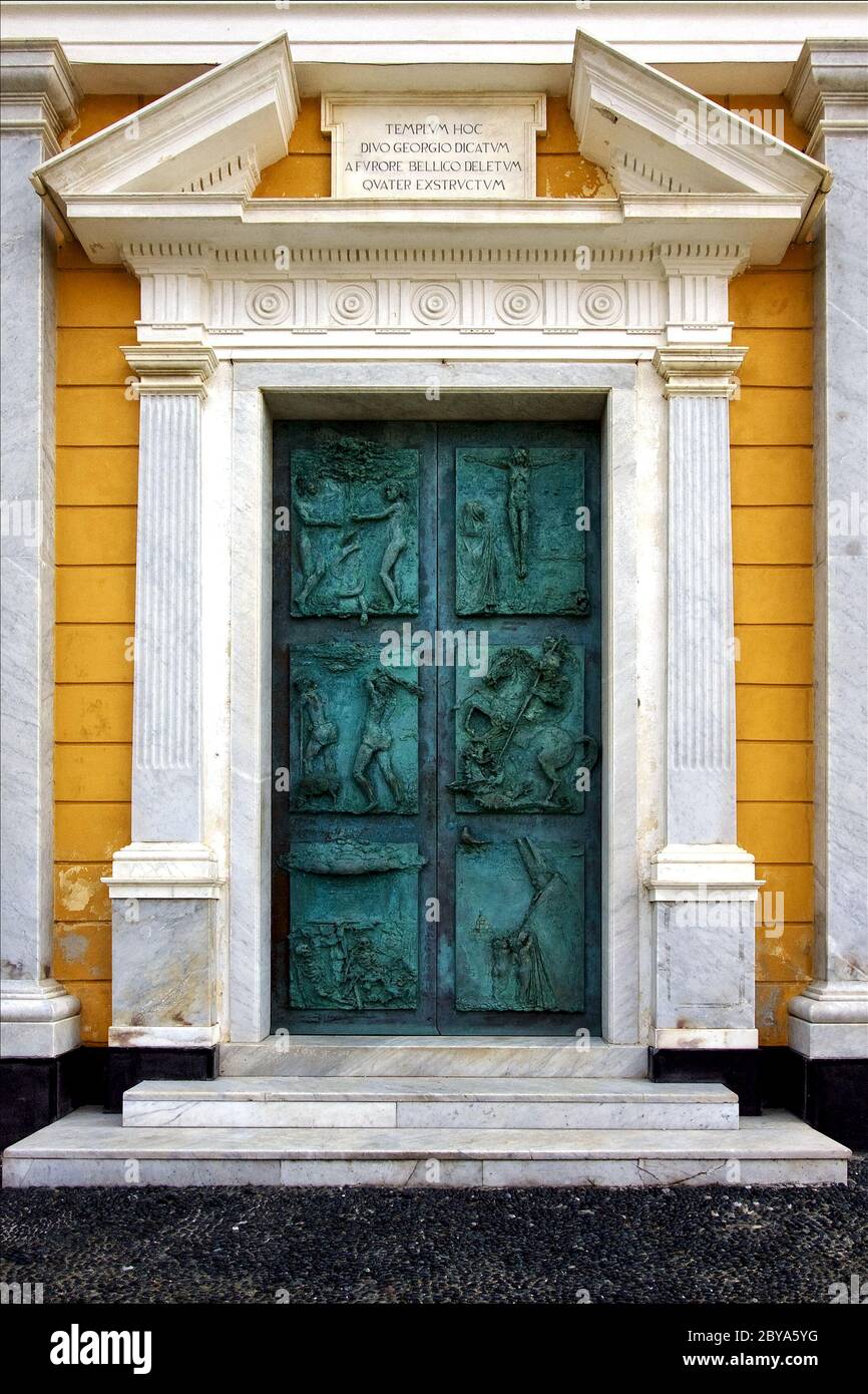 the green yellow gate Stock Photo - Alamy