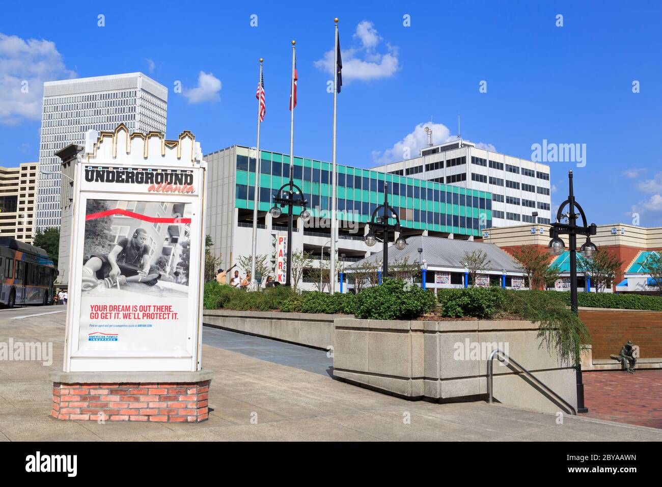 Underground atlanta georgia downtown hi-res stock photography and ...
