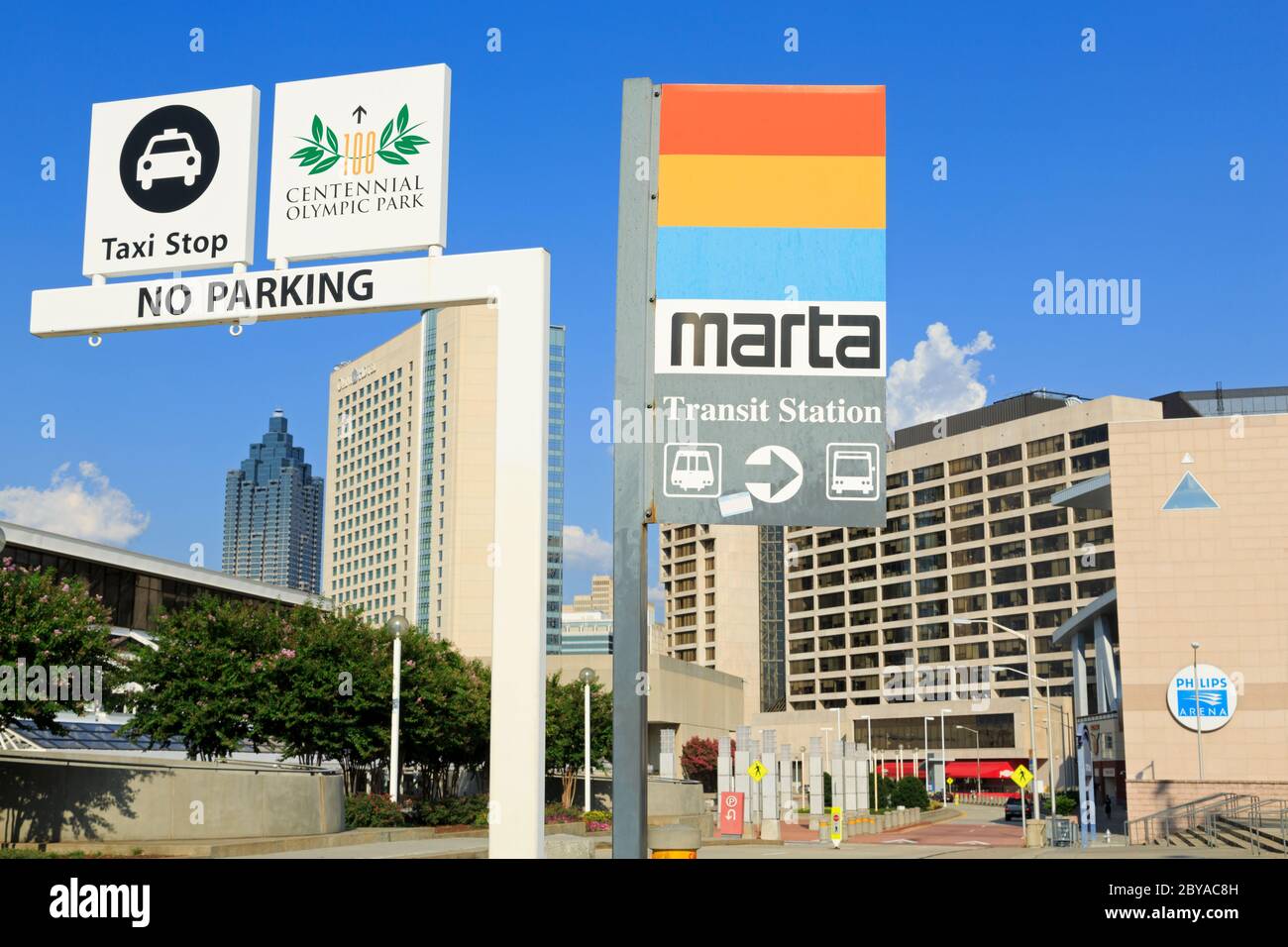 Atlanta bus stop hi-res stock photography and images - Alamy