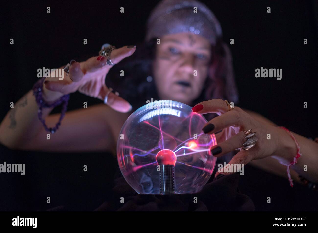 Turkish Coffee and Fortune Telling lady. visit a fortune teller Stock ...