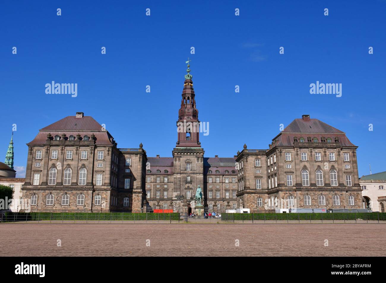 Christiansborg castle houses christiansborg castle hi-res stock ...