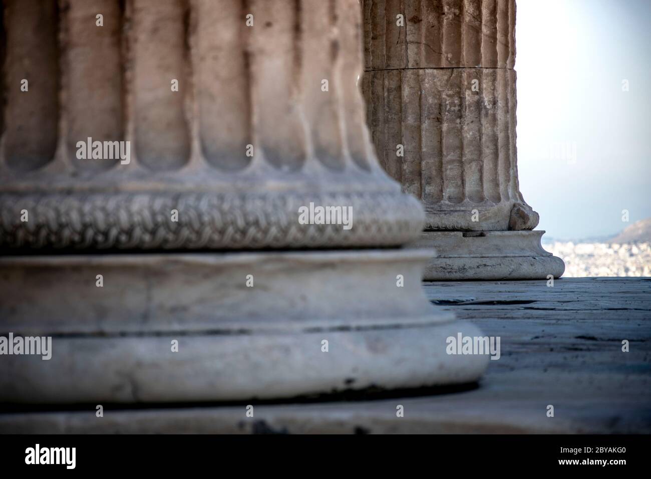 Acropolis column hi-res stock photography and images - Alamy