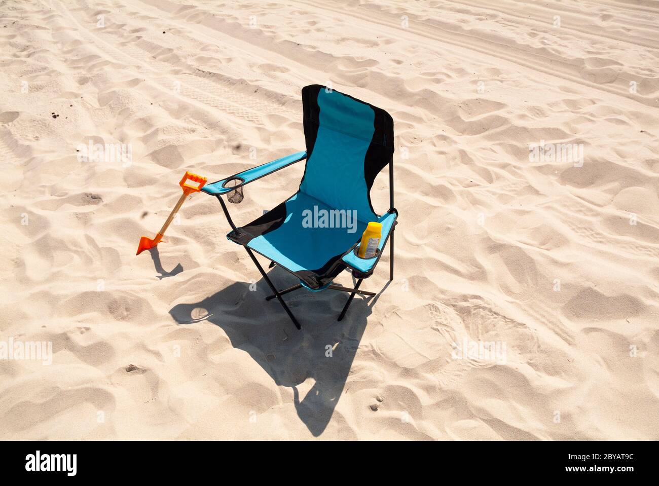 Family vacation beach chair hi-res stock photography and images - Alamy
