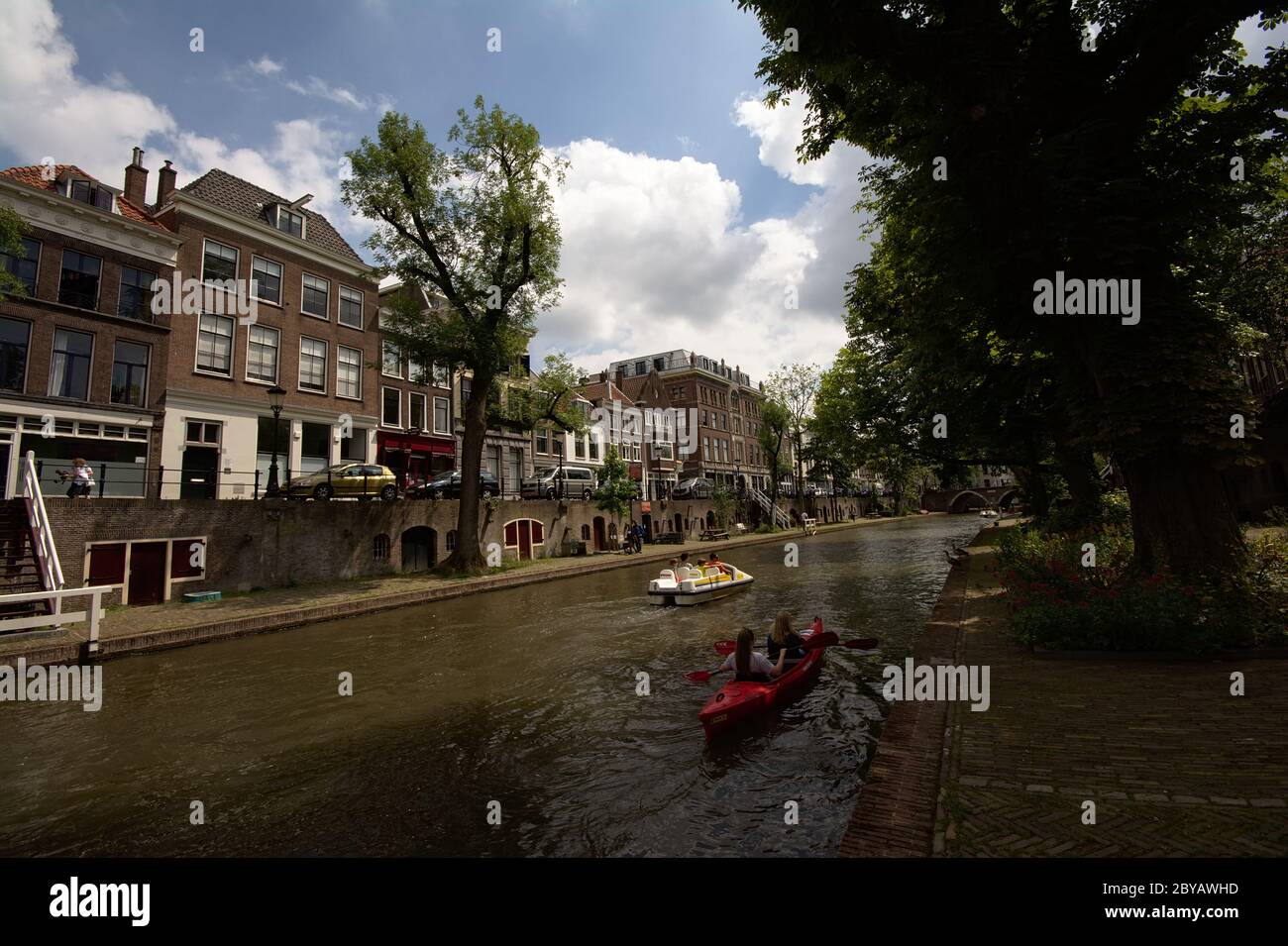 Embankments of `oudegracht` canal and bridge in Utrecht, with ...
