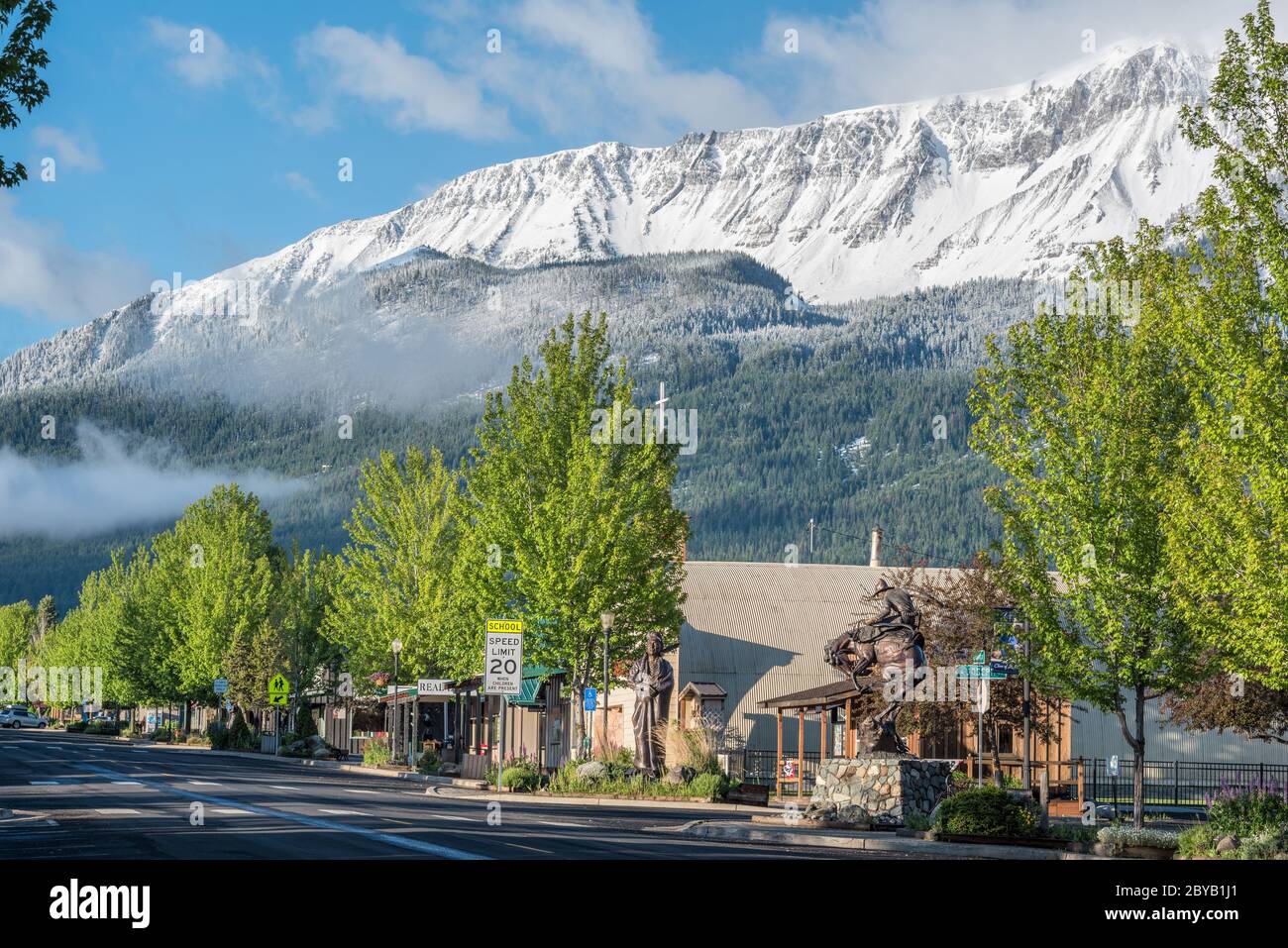 Bronze sculptures on the Main Street of Joseph, Oregon Stock Photo - Alamy