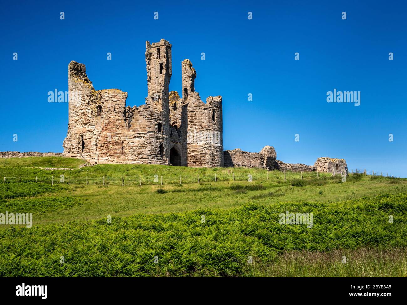 Ruins of the Great Gatehouse, Dunstanburgh Castle, Northumberland Stock ...
