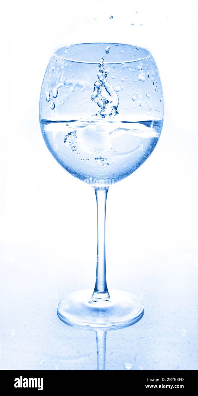 Stack of water glass hi-res stock photography and images - Alamy