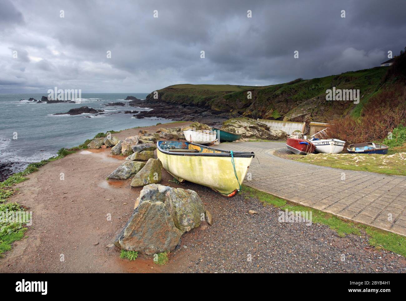 Lizard point cornwall sea water beach coast hi-res stock photography ...