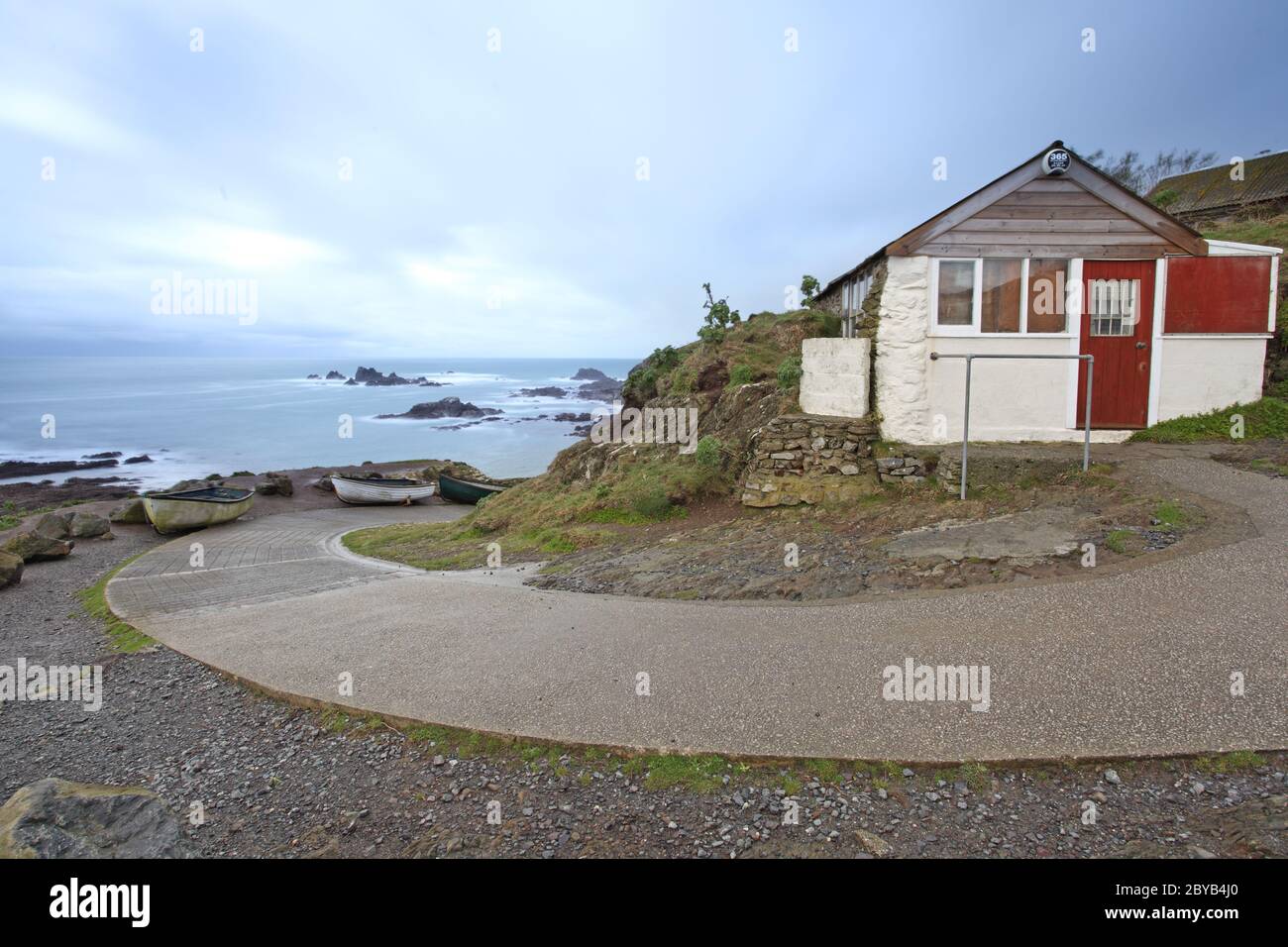 Lizard point cornwall sea water beach coast hi-res stock photography ...