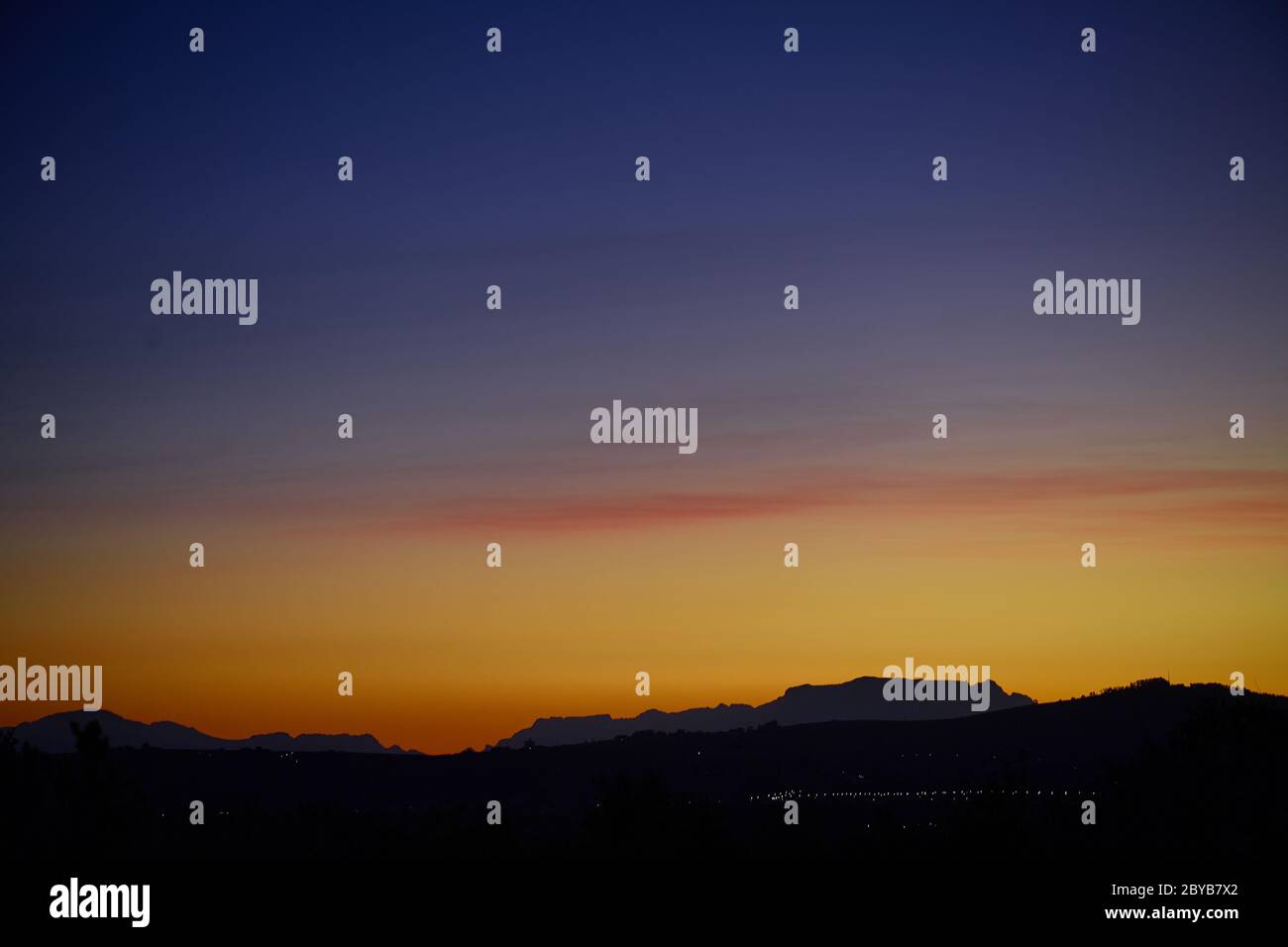 Sunset hills mountain layers hi-res stock photography and images - Alamy
