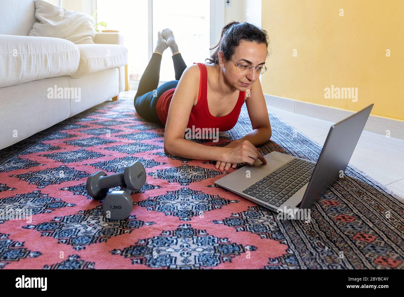 Pretty spanish girl doing gymnastics hi-res stock photography and ...