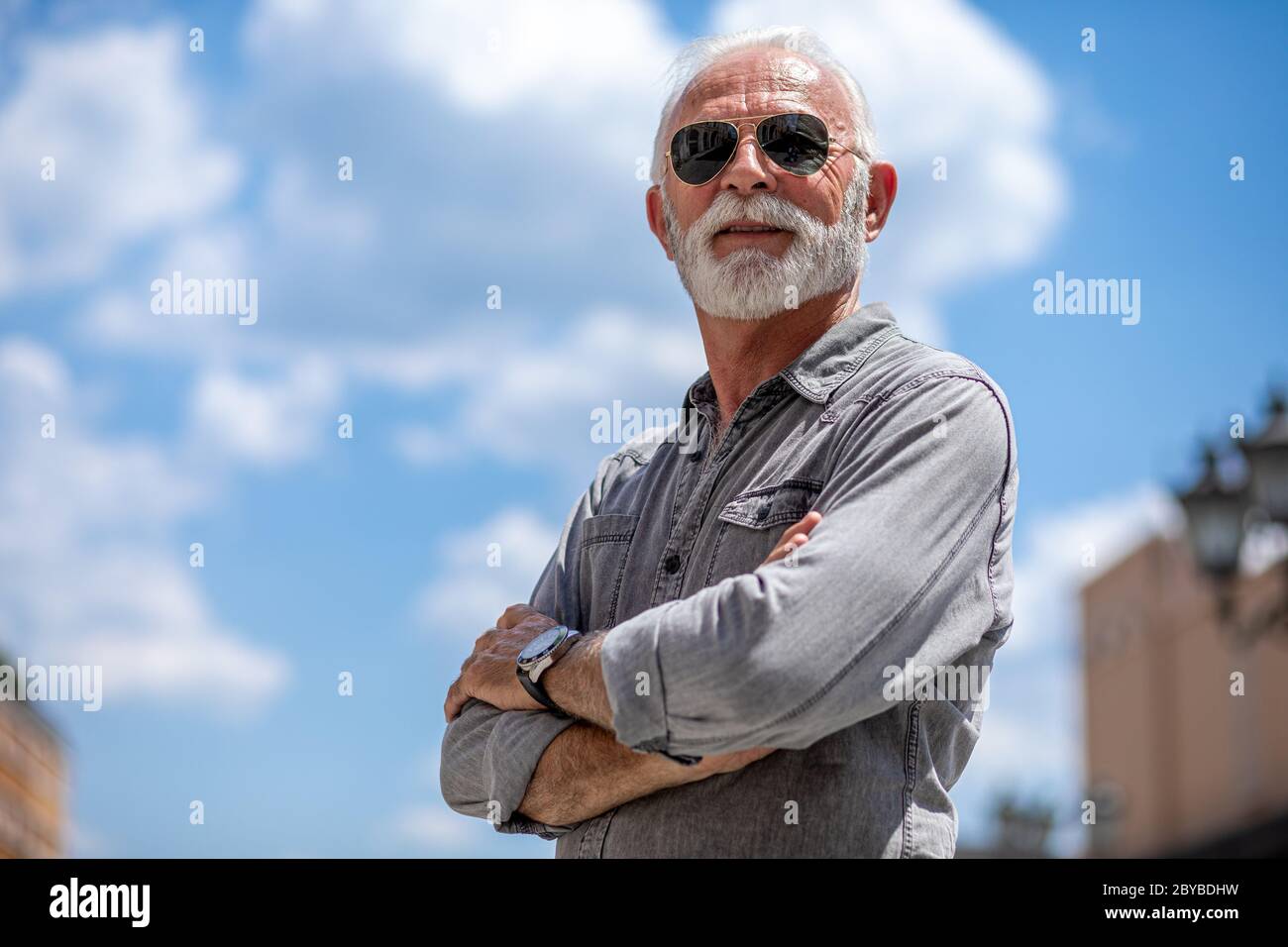 Experienced man hi-res stock photography and images - Alamy