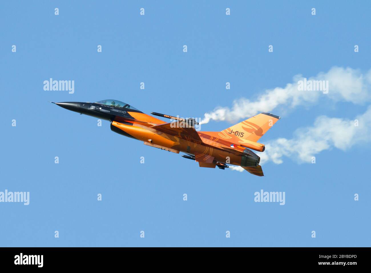 Dutch F-16 Demo Team Stock Photo - Alamy