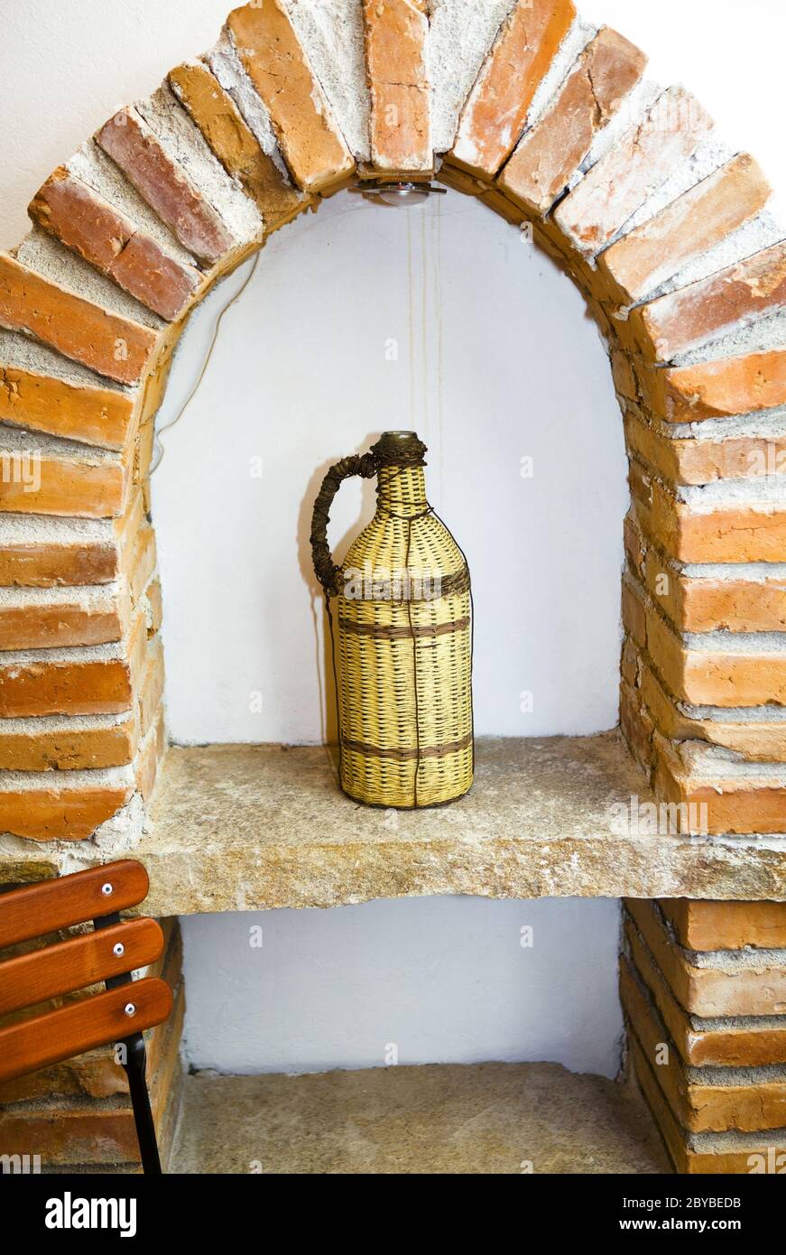 Gin shop hi-res stock photography and images - Alamy