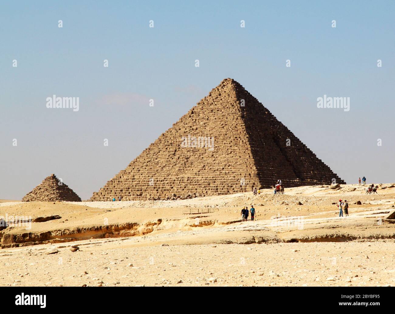 Giza pyramids classic hi-res stock photography and images - Alamy