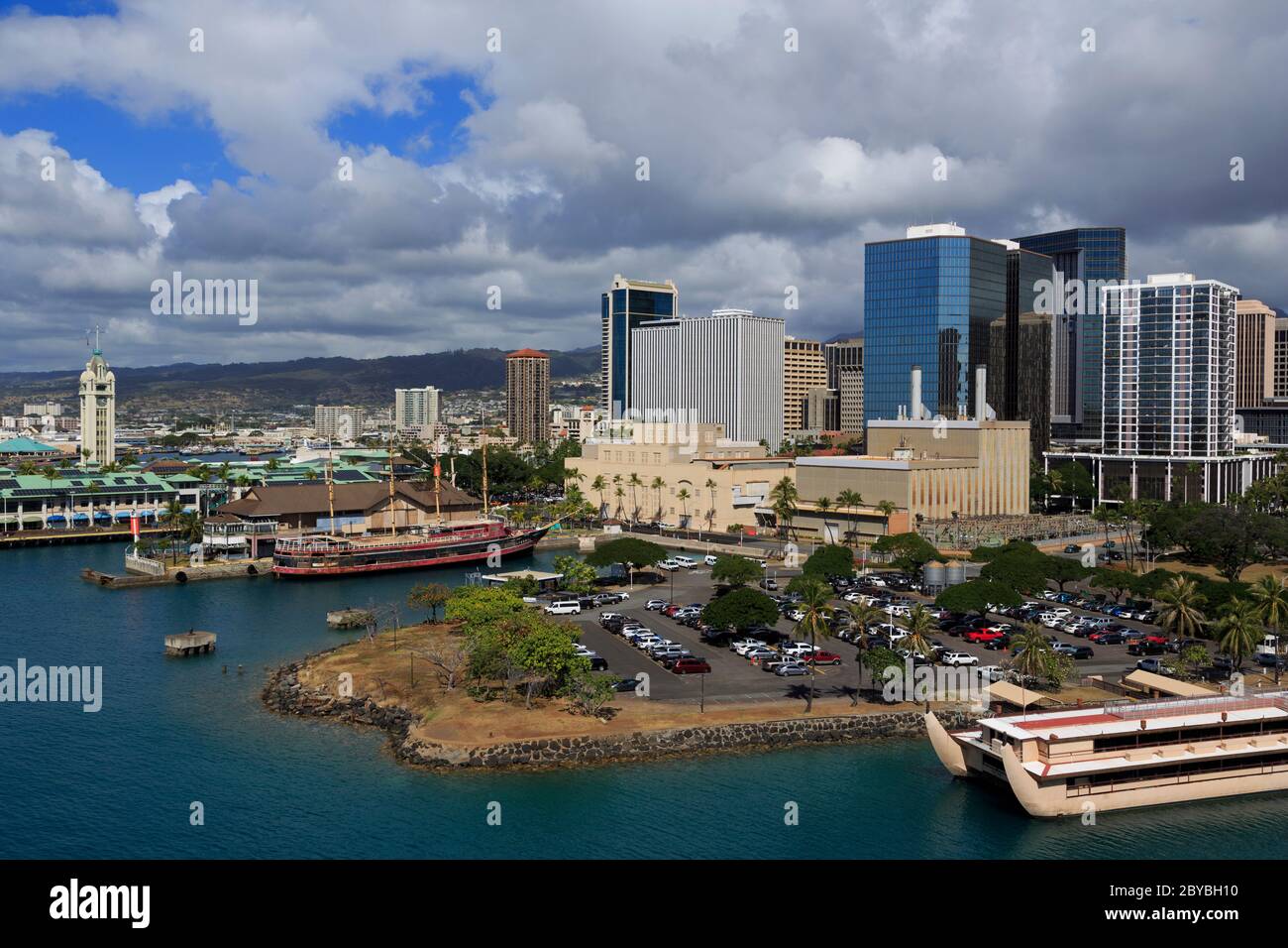 Honolulu skyline, Oahu Island, Hawaii, USA Stock Photo - Alamy