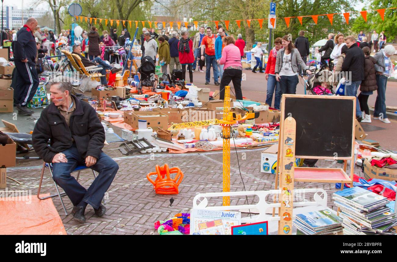 Koninginnedag flea hi-res stock photography and images - Alamy