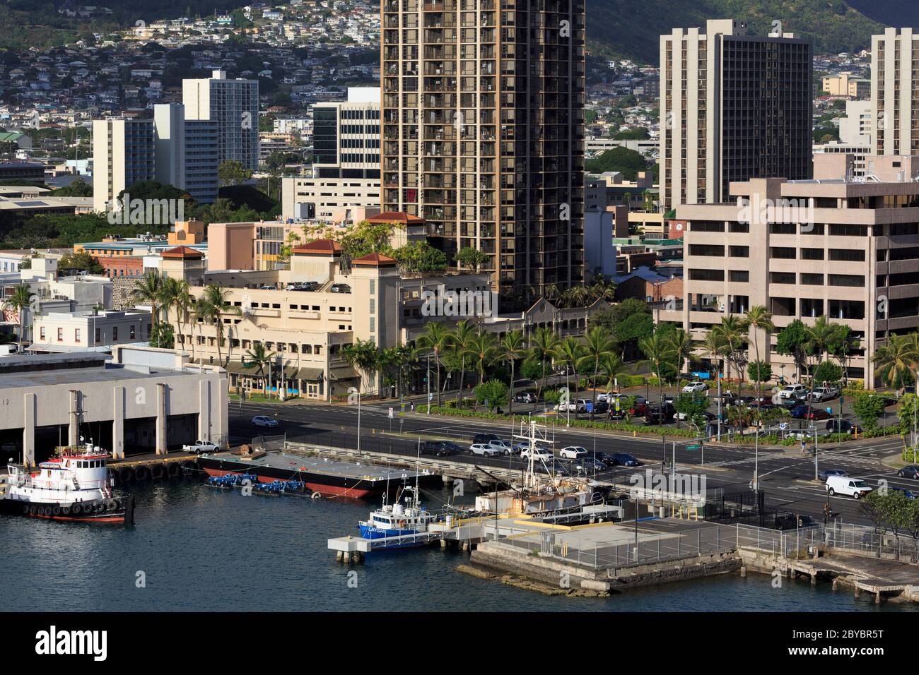 Honolulu waterfront hi-res stock photography and images - Alamy