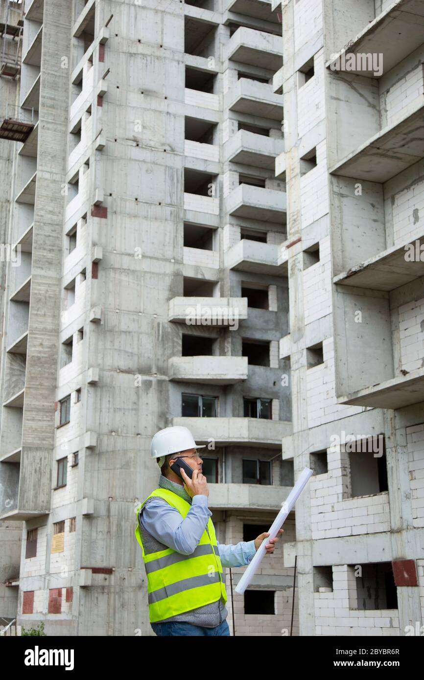 Working on daily tasks hi-res stock photography and images - Alamy