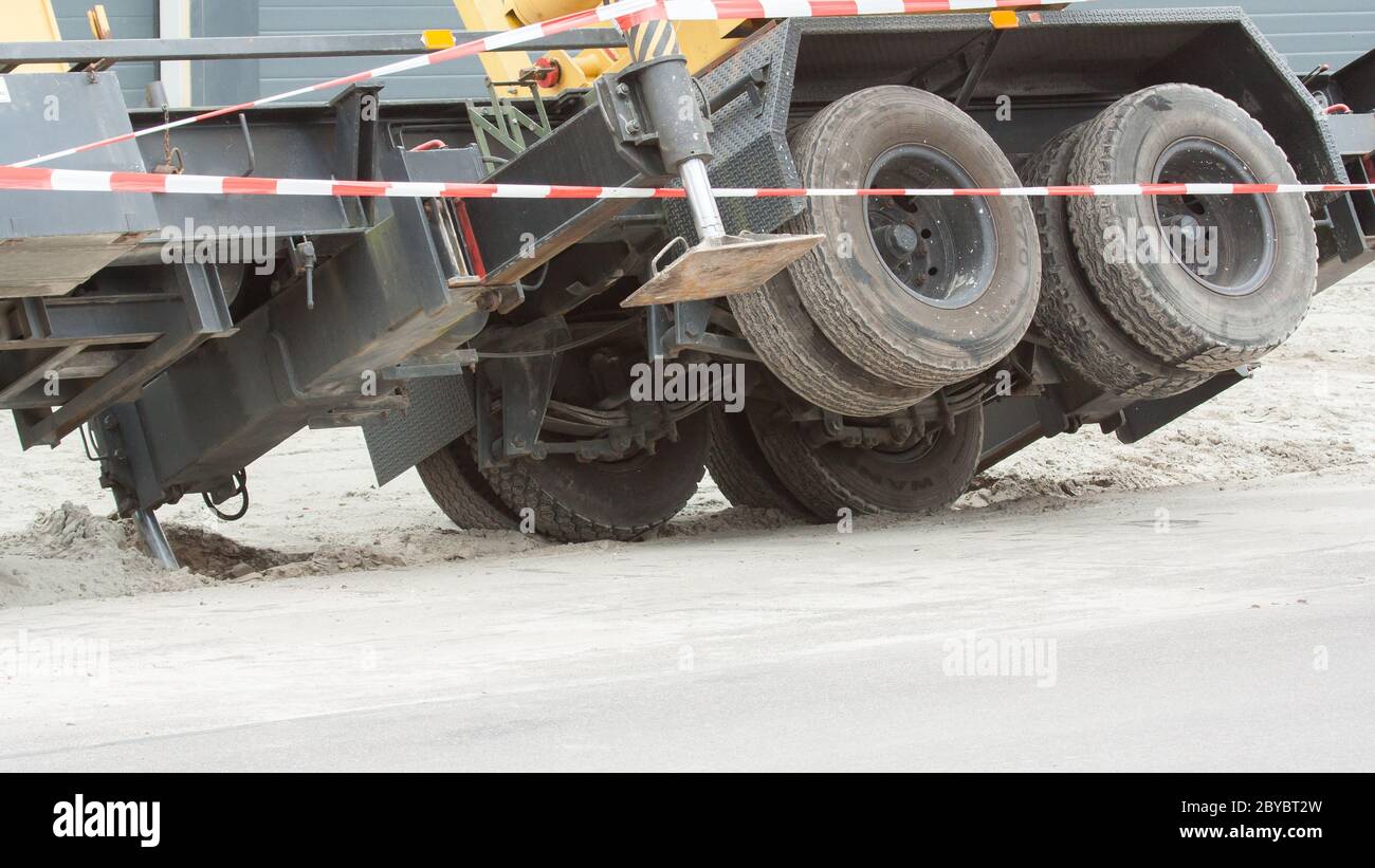 Collapsed mobile tower crane (Holland Stock Photo - Alamy