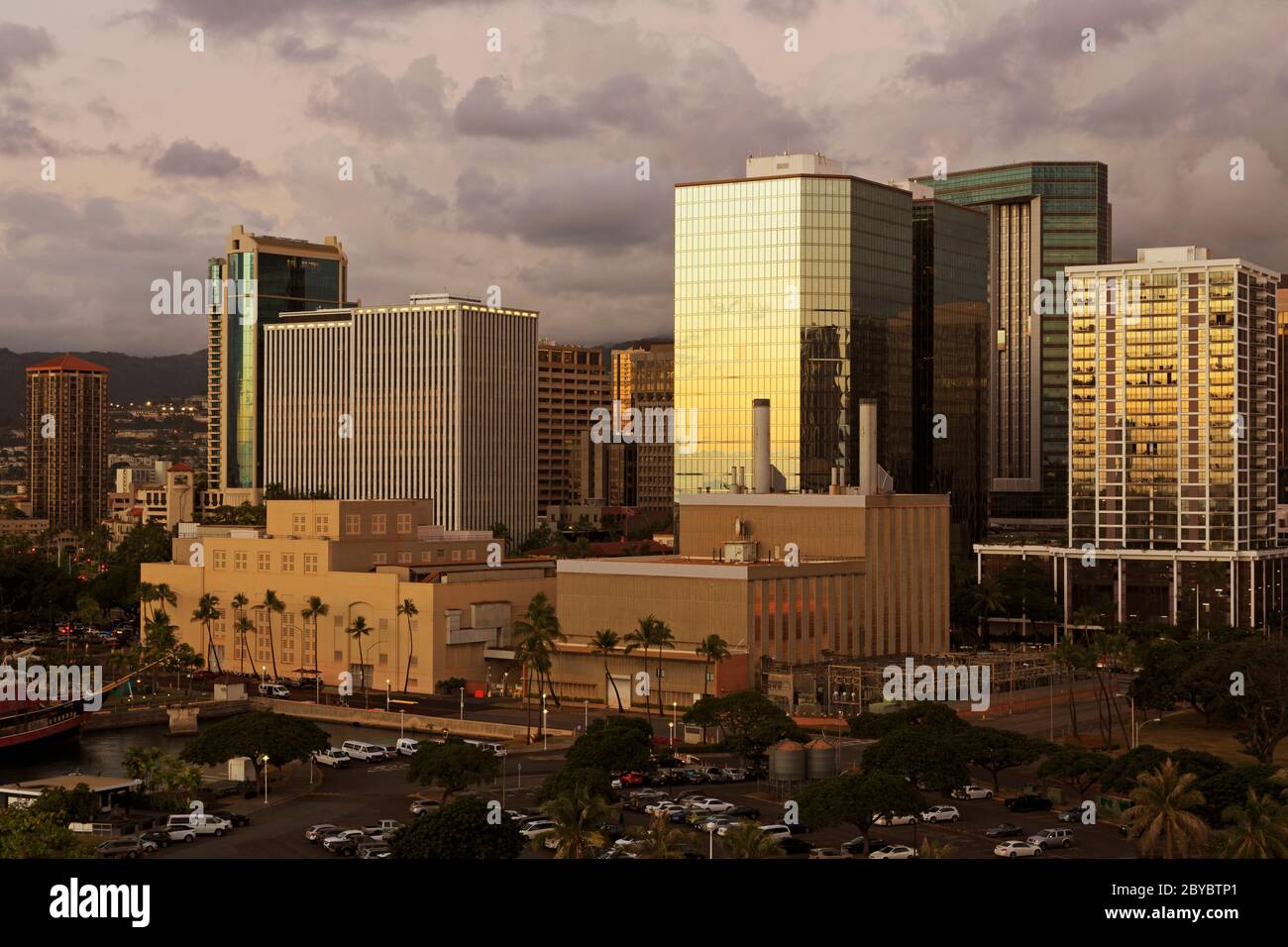 Honolulu skyline, Oahu Island, Hawaii, USA Stock Photo - Alamy