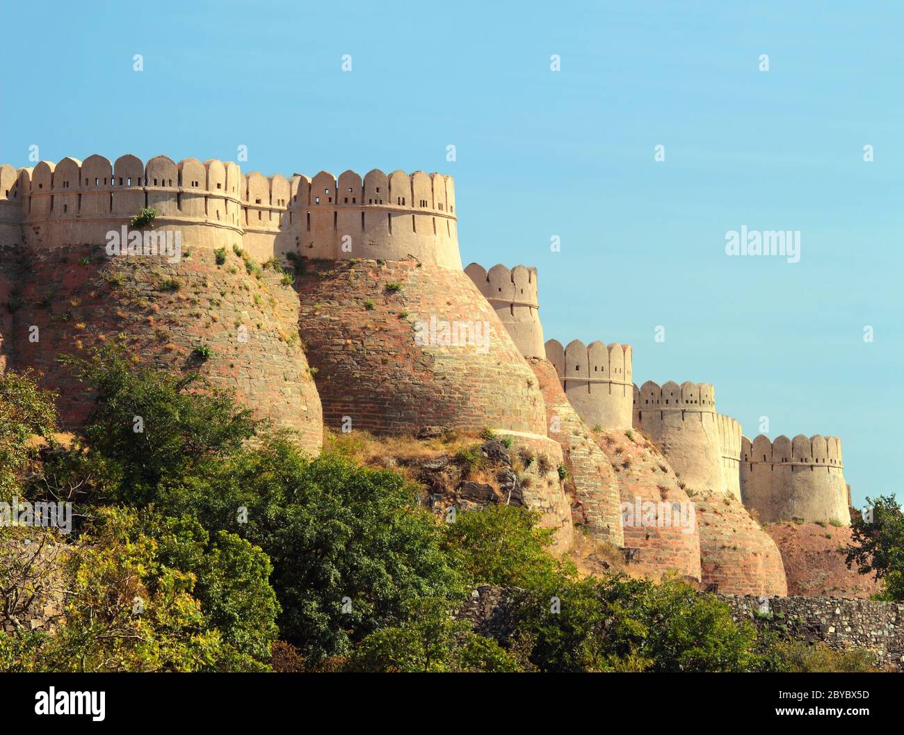 wall of kumbhalgarh fort Stock Photo - Alamy