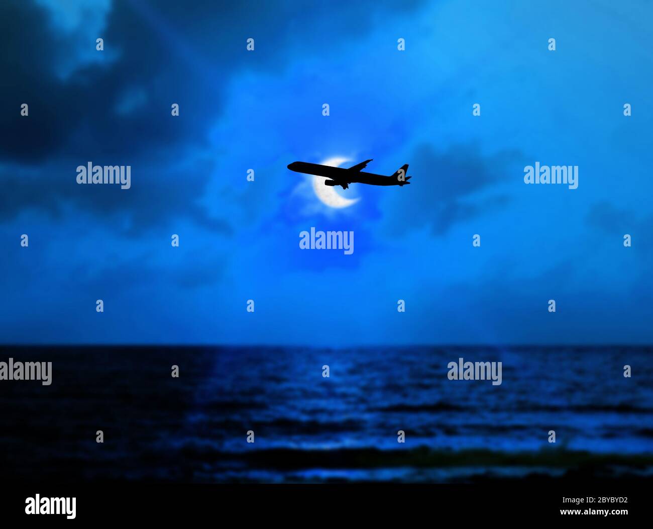 Airplane flying sky night hi-res stock photography and images - Alamy