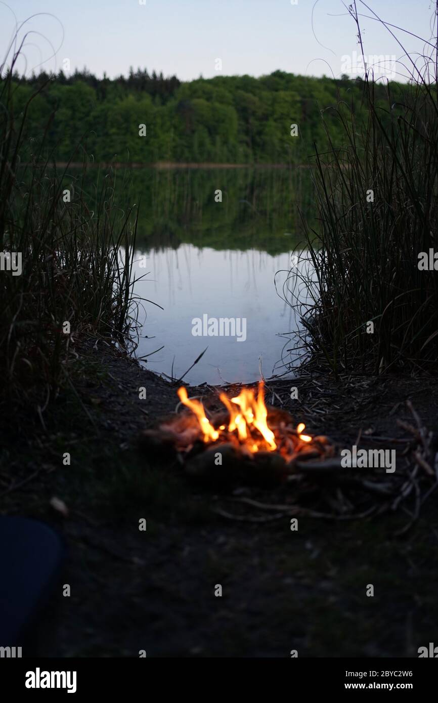 Lakeside bonfire night hi-res stock photography and images - Alamy
