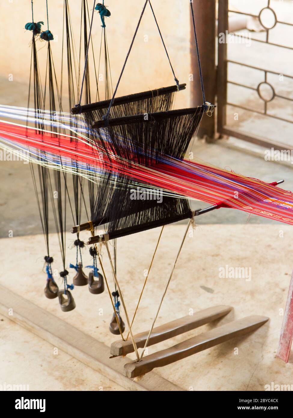Ancient silk making hi-res stock photography and images - Alamy