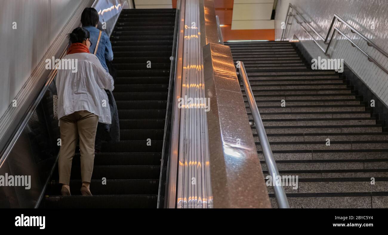Escalator japan hi-res stock photography and images - Alamy