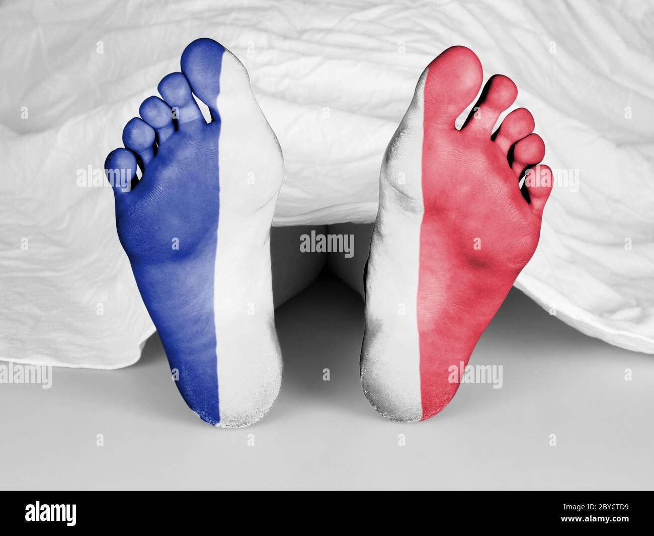 Body Under Sheet High Resolution Stock Photography and Images - Alamy