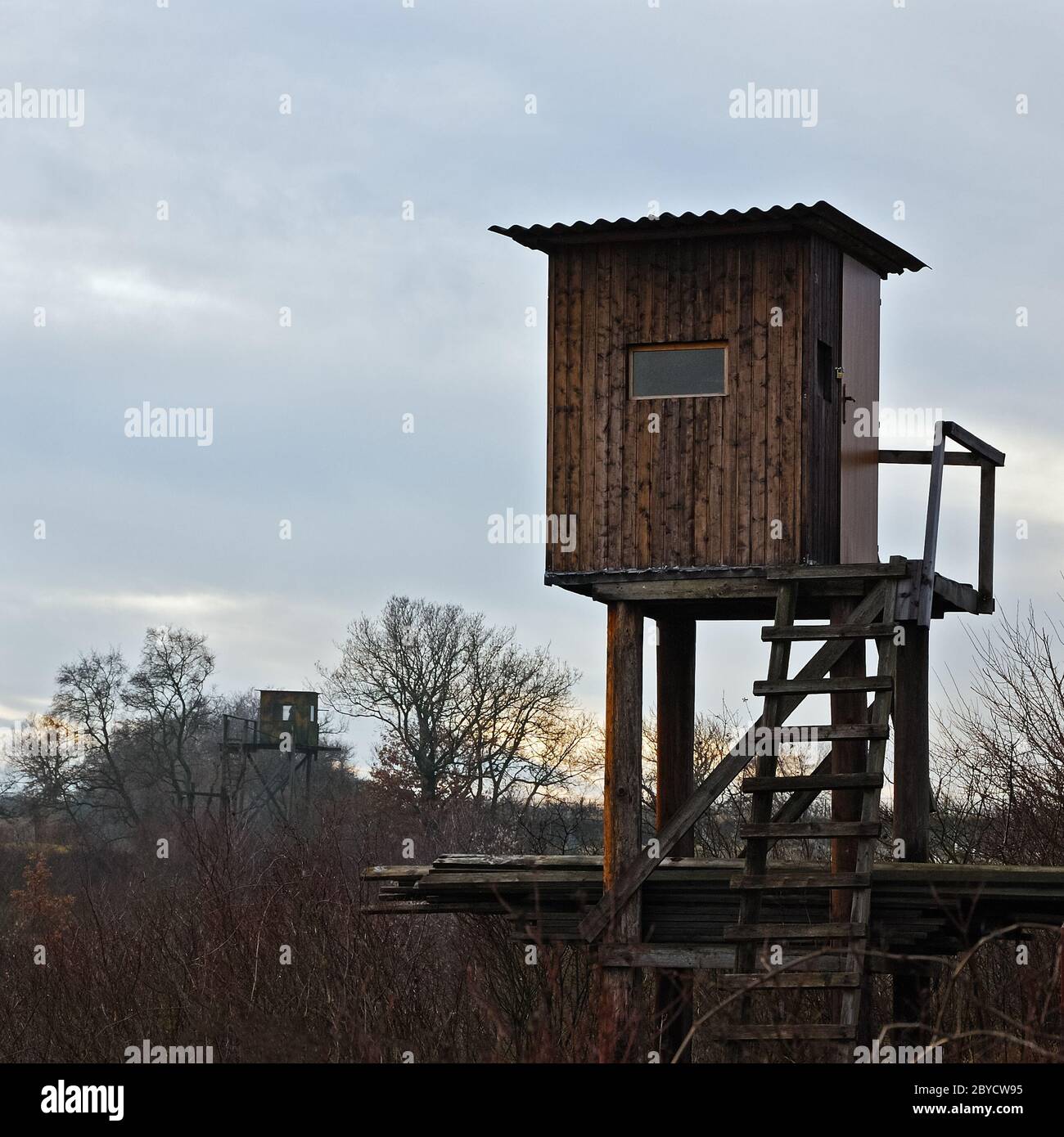 High stand hi-res stock photography and images - Alamy