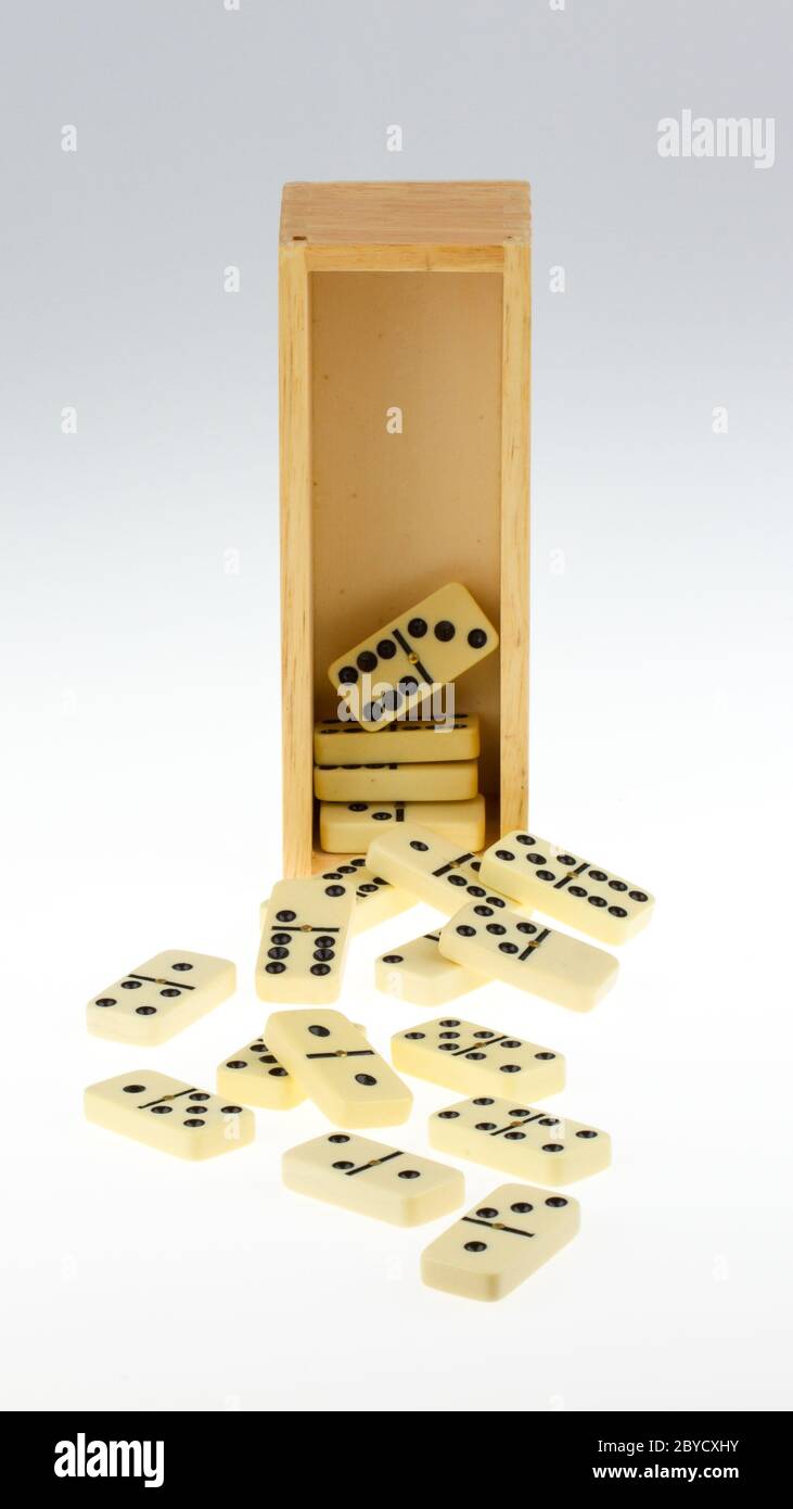 Domino in wooden box Stock Photo - Alamy