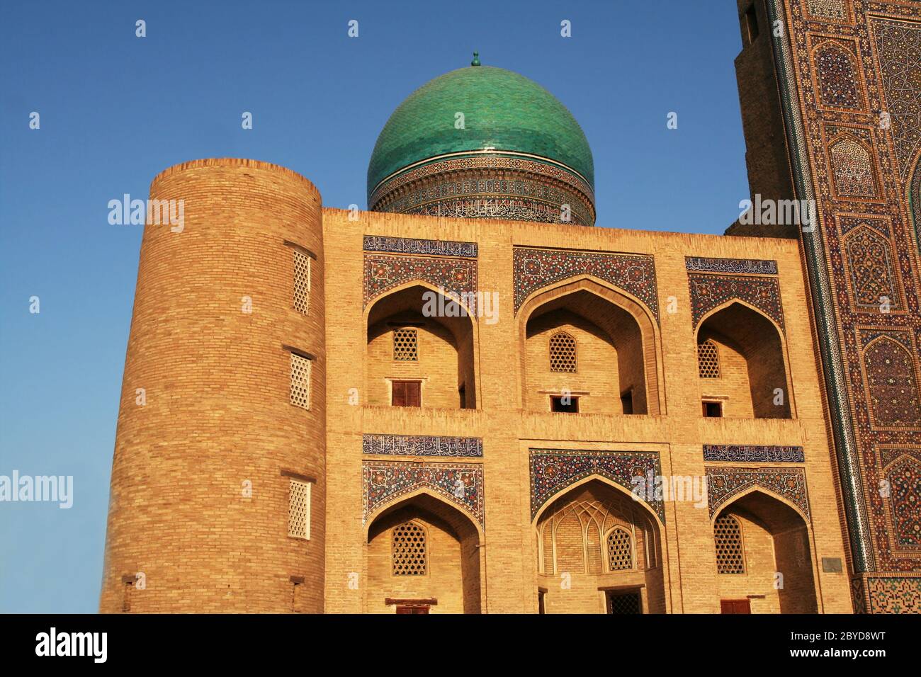 Asian palace hi-res stock photography and images - Alamy