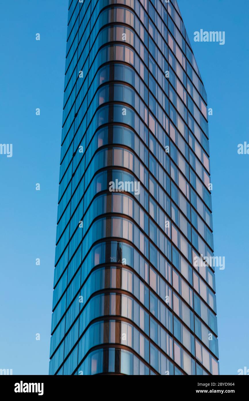 England, London, Islington, City Road, Chronicle Tower Stock Photo - Alamy