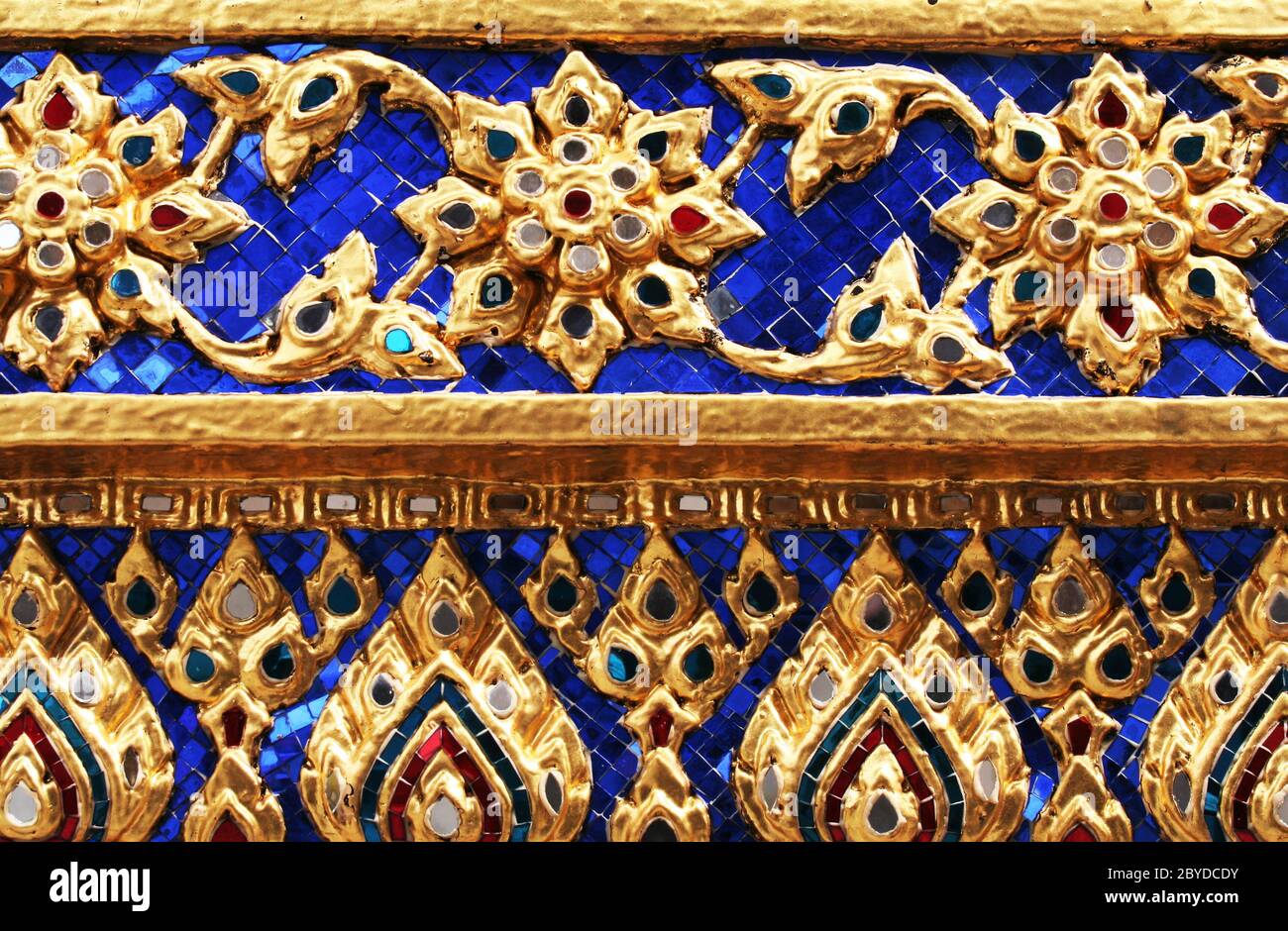 Guardians of gold hi-res stock photography and images - Alamy