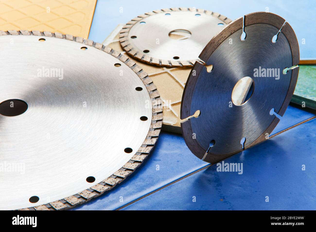 Diamond discs for cutting of tile Stock Photo - Alamy