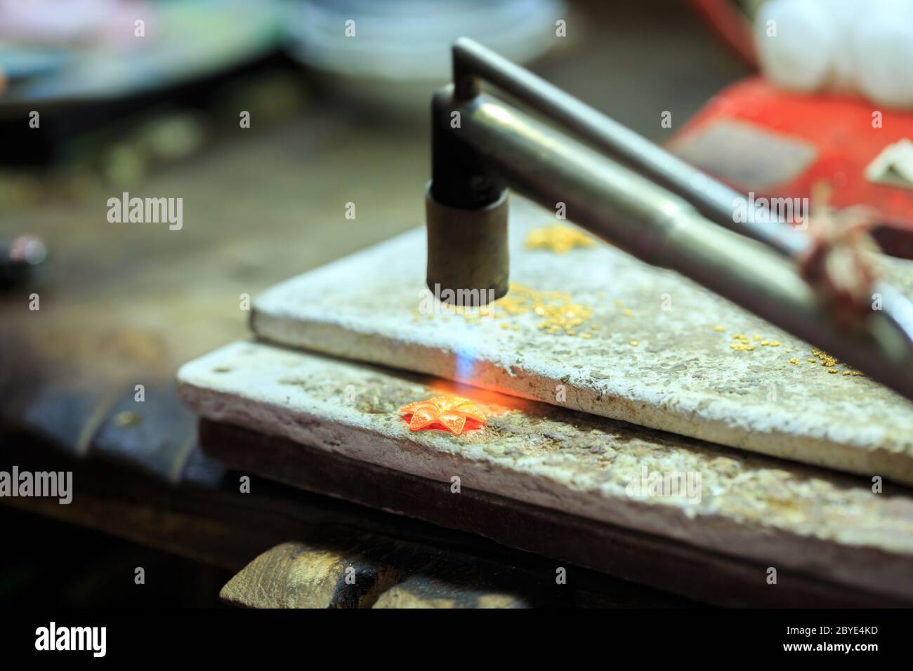 Old goldsmith hi-res stock photography and images - Alamy