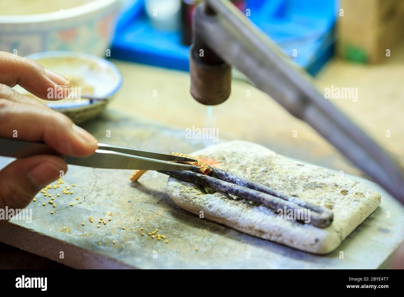 Old goldsmith hi-res stock photography and images - Alamy