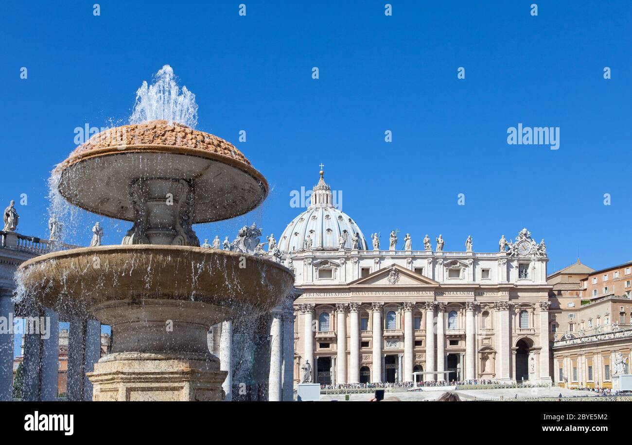 Vatican. A fountain before St. Peter's Cathedral Stock Photo - Alamy