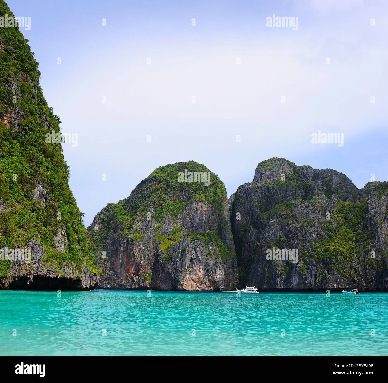 Tropical island in the open sea Stock Photo - Alamy