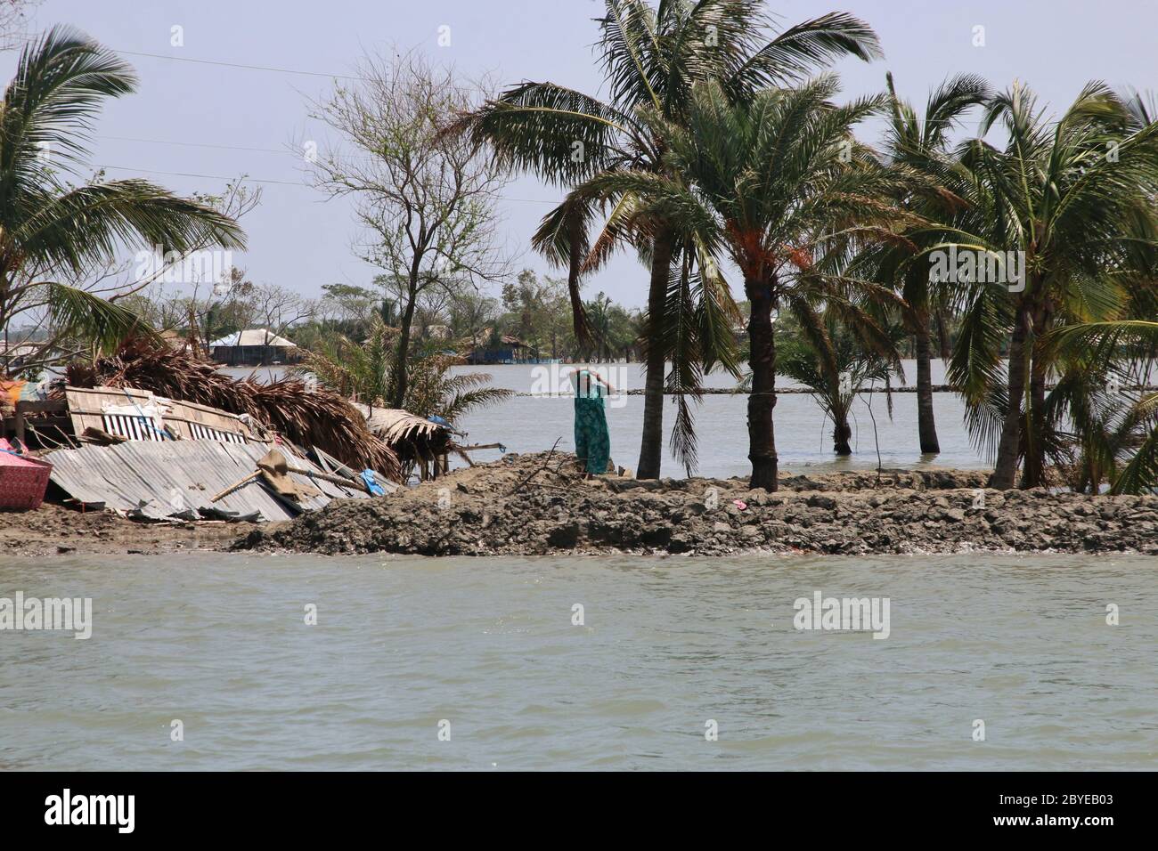 Aftermath of super cyclone amphan hi-res stock photography and images ...