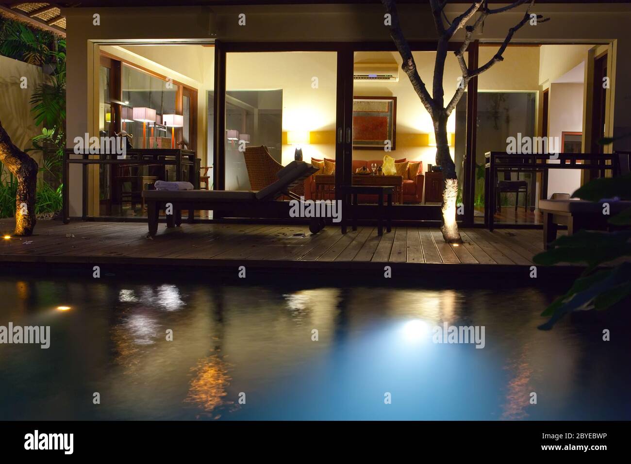 Modern rest pool hi-res stock photography and images - Alamy