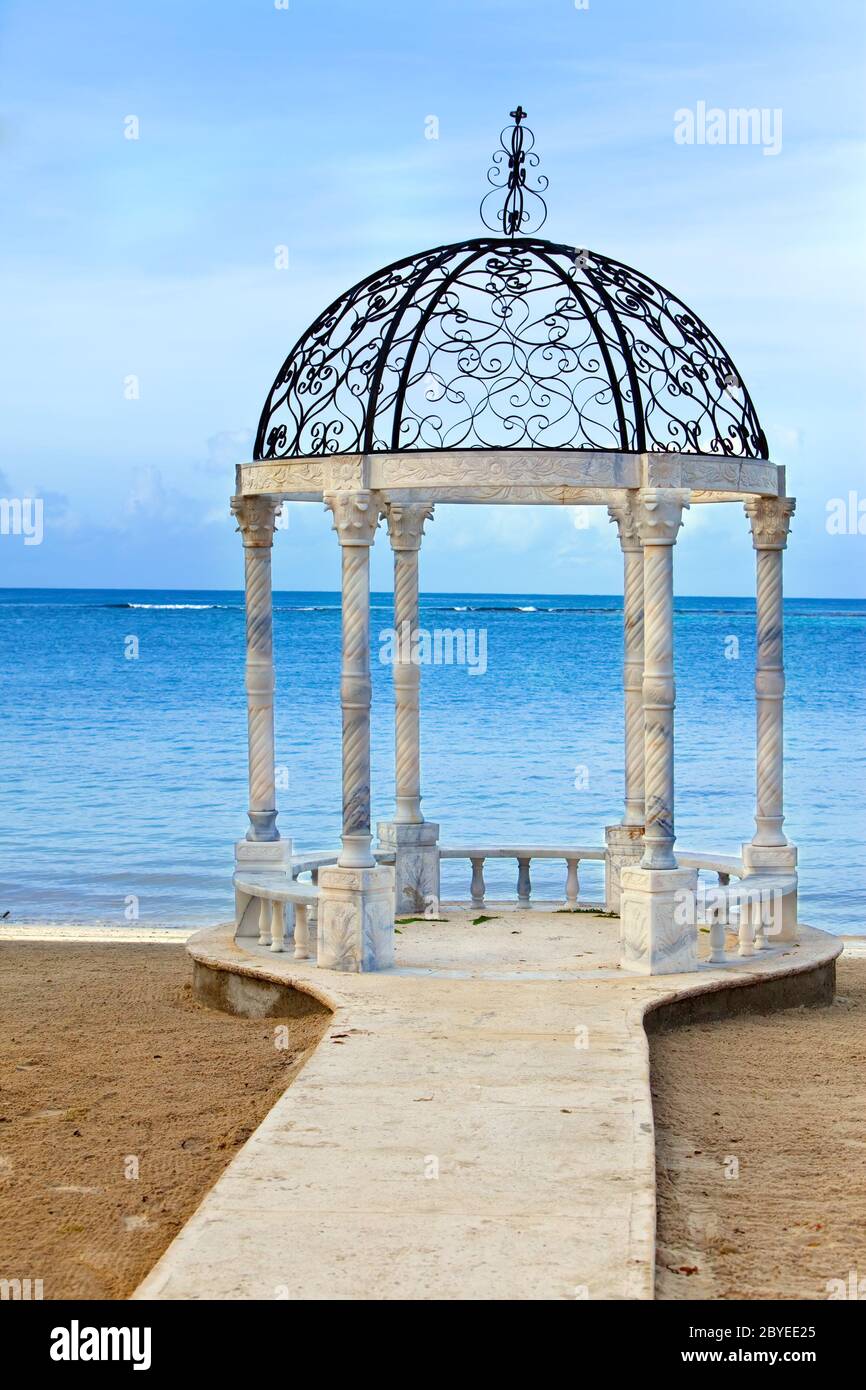 Pavilion with a view hi-res stock photography and images - Alamy