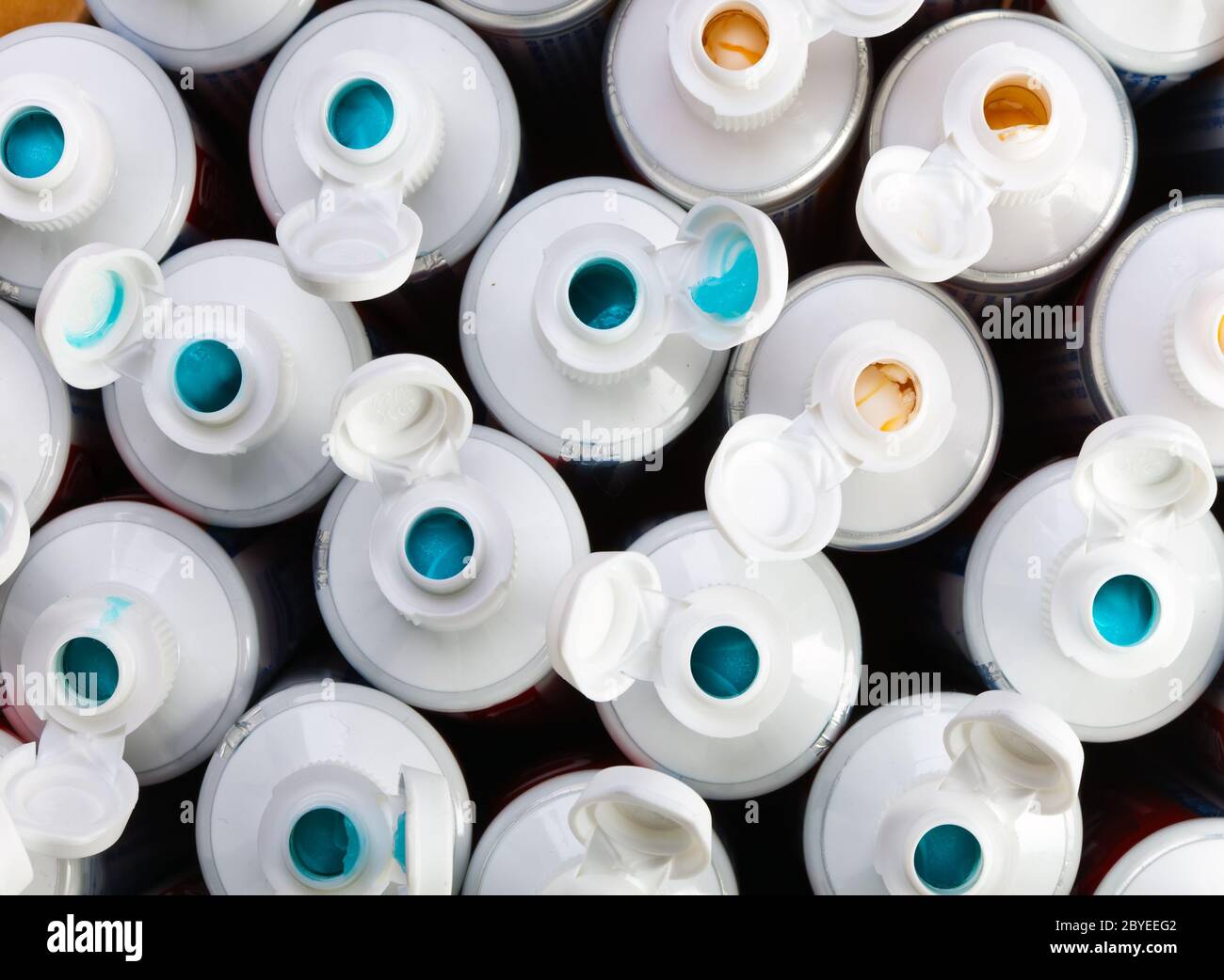 Toothpaste tubes hi-res stock photography and images - Alamy